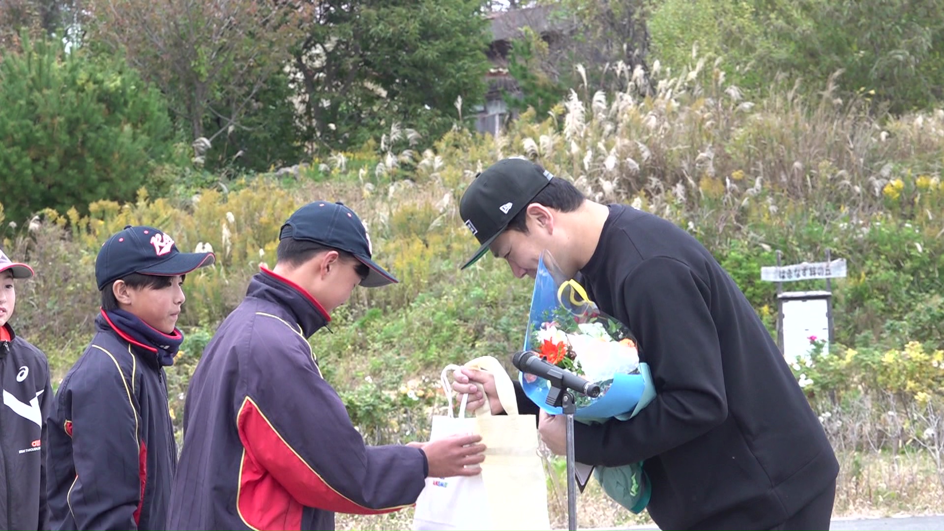 「僕自身も再び考える時間に」巨人・田中将大が気仙沼で防災訓練参加 子どもたちから200勝のお祝いも（日テレNEWS NNN）｜dメニュー ...